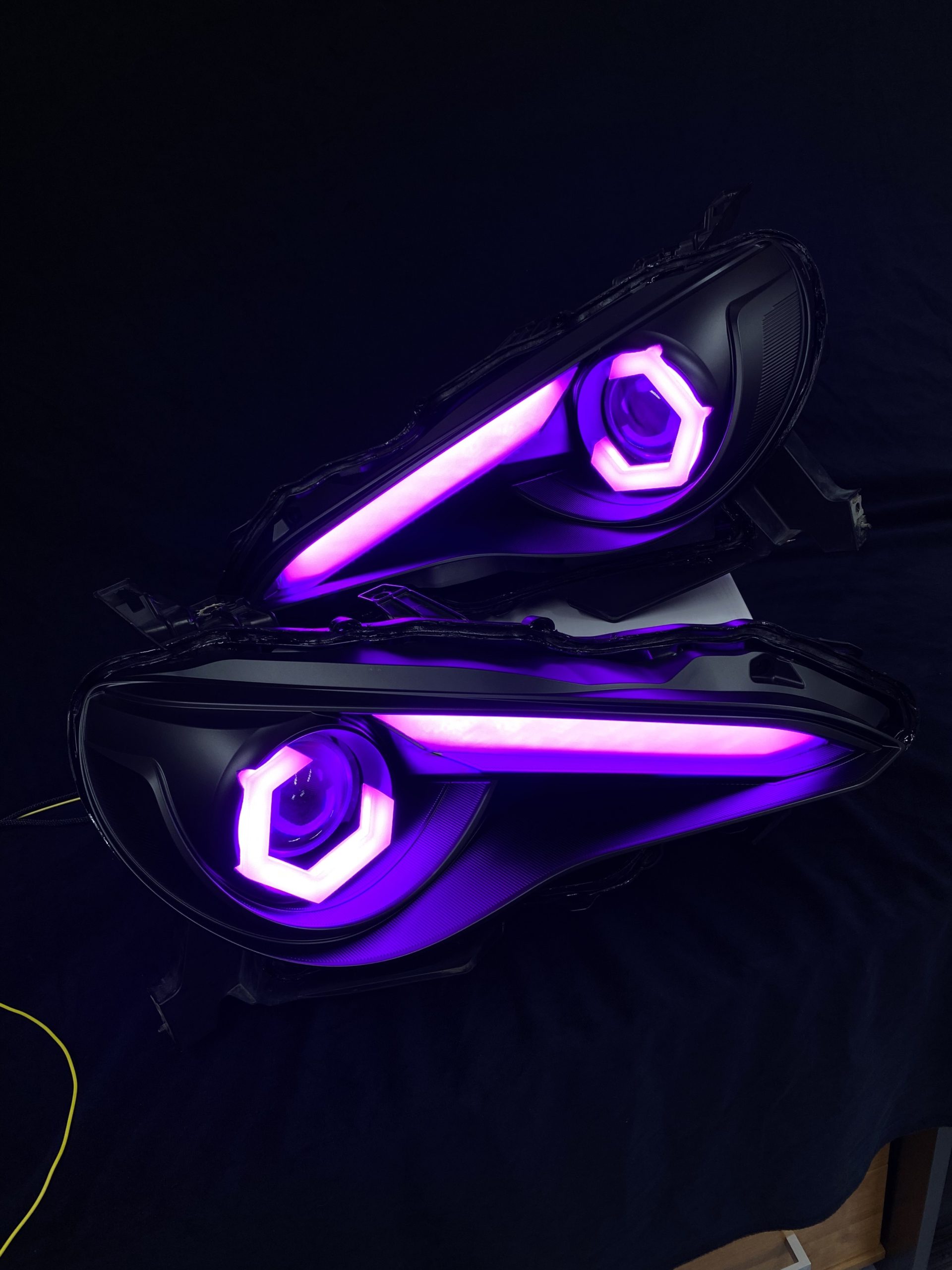 TOYOTA GT86 HEADLIGHTS - Lumen Noise