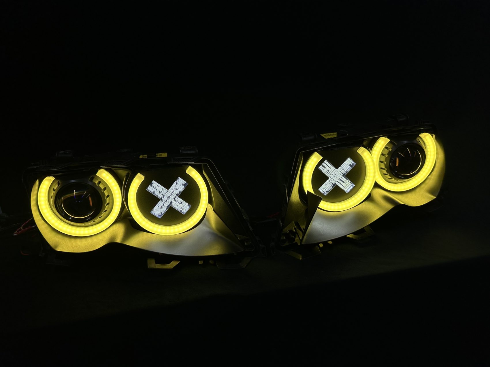 BMW E46 RGB HEADLIGHTS - Lumen Noise